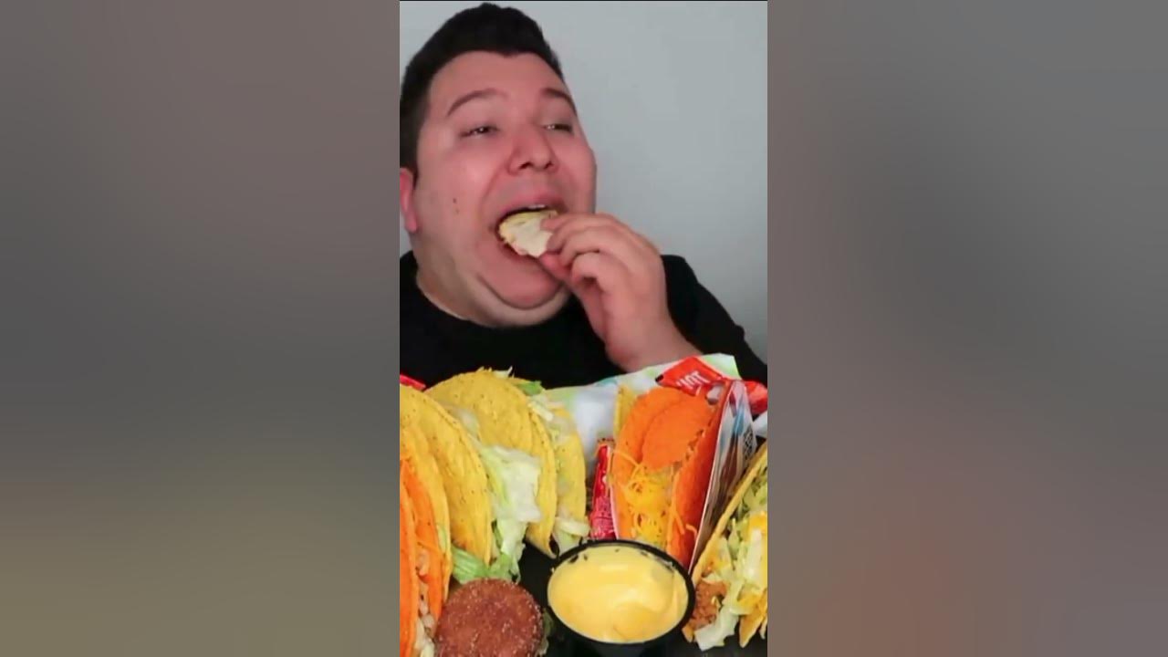 Nickacado Avacado Eats Taco Bell And Moans💀💀💀😳😳😳 Youtube