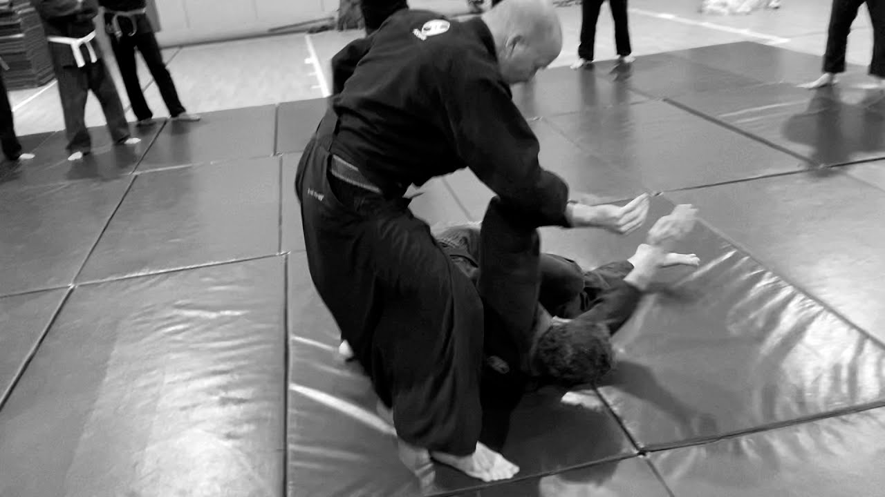 Using 5th timing for Kubi Nage - AKBAN Ninjutsu with Yossi Sheriff ...