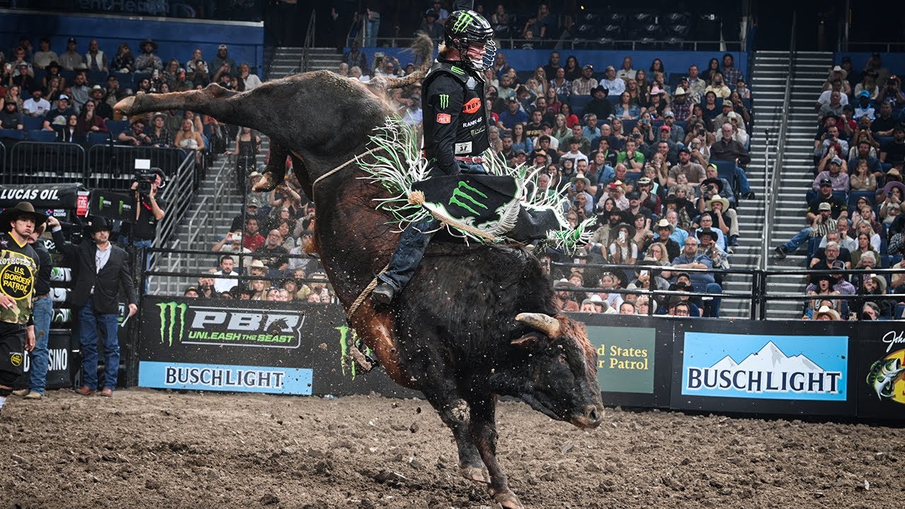 Clay Guiton rides Sober Child for 90.9 Points | PBR UTB Highlight - YouTube