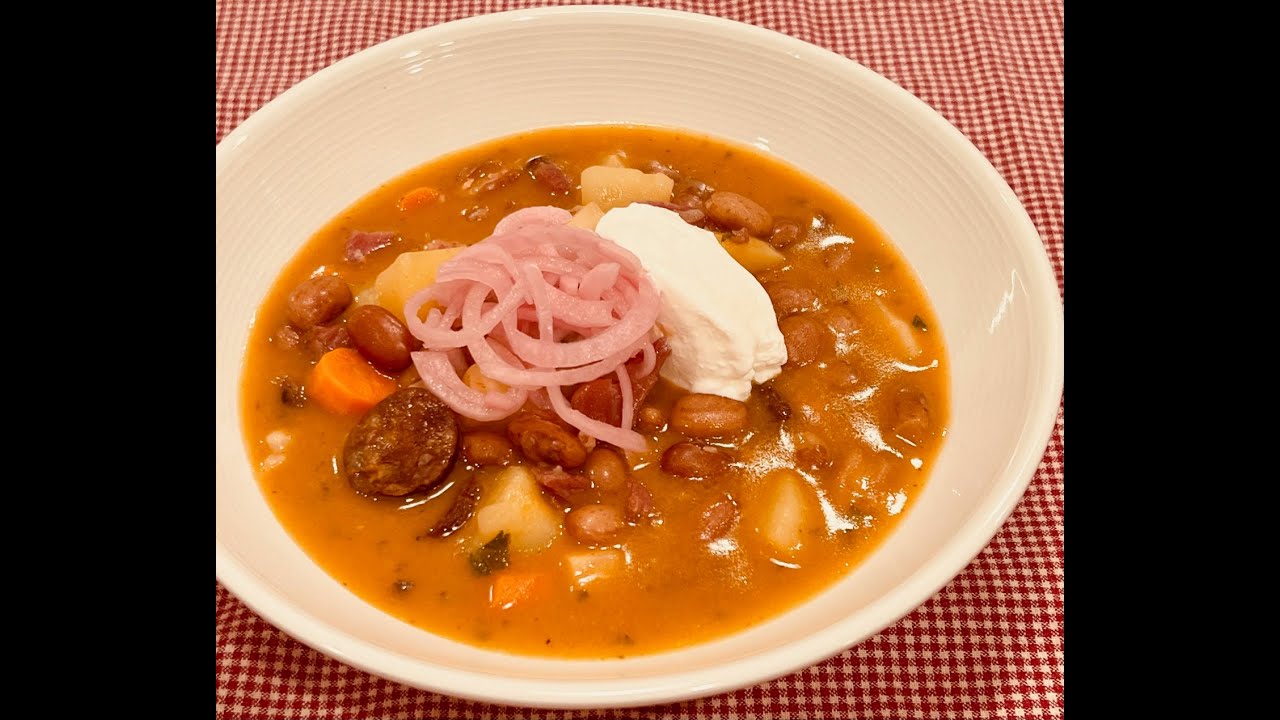 Hungarian Bean Soup (Bableves) - YouTube