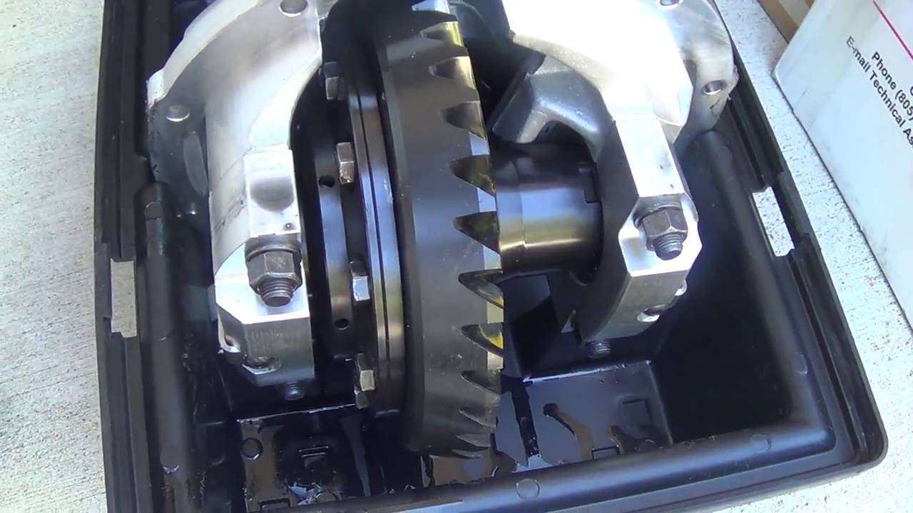 1977 Camaro Z28 Part 82: Moser rear end part I - YouTube