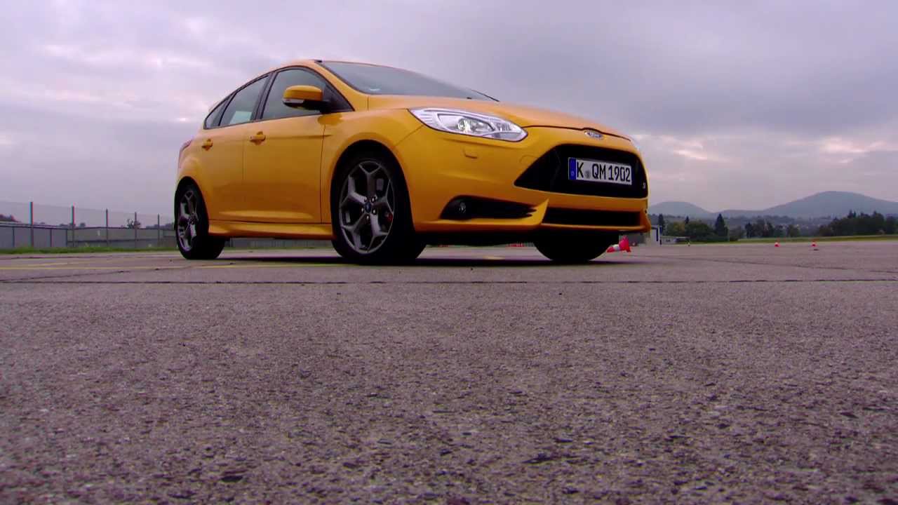 Ford Focus ST Track Test - english subtitle available - YouTube
