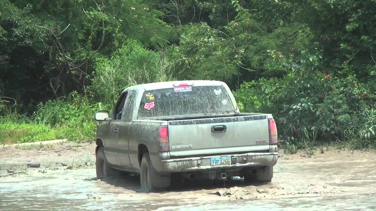 GMC Sierra 4X4 CRAZY MUDDING at the SAND PIT! - YouTube