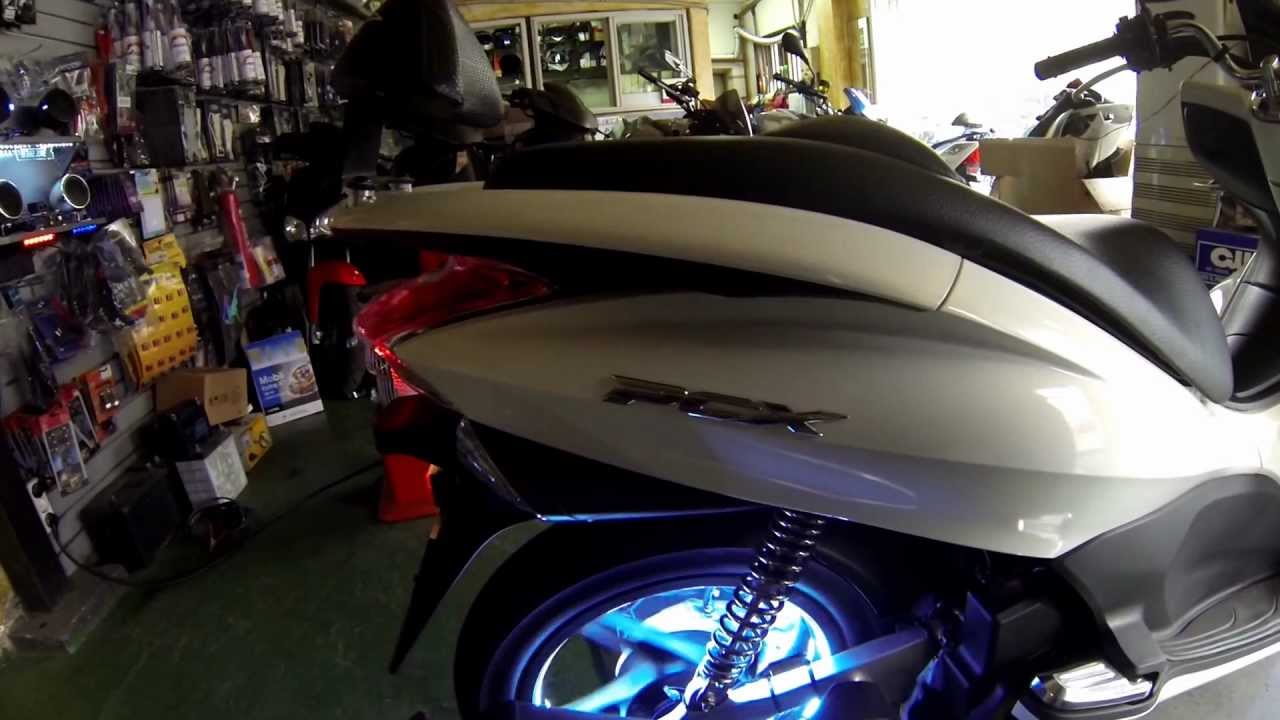 PCX 125 WHEEL LED LIGHT 불바퀴 - YouTube