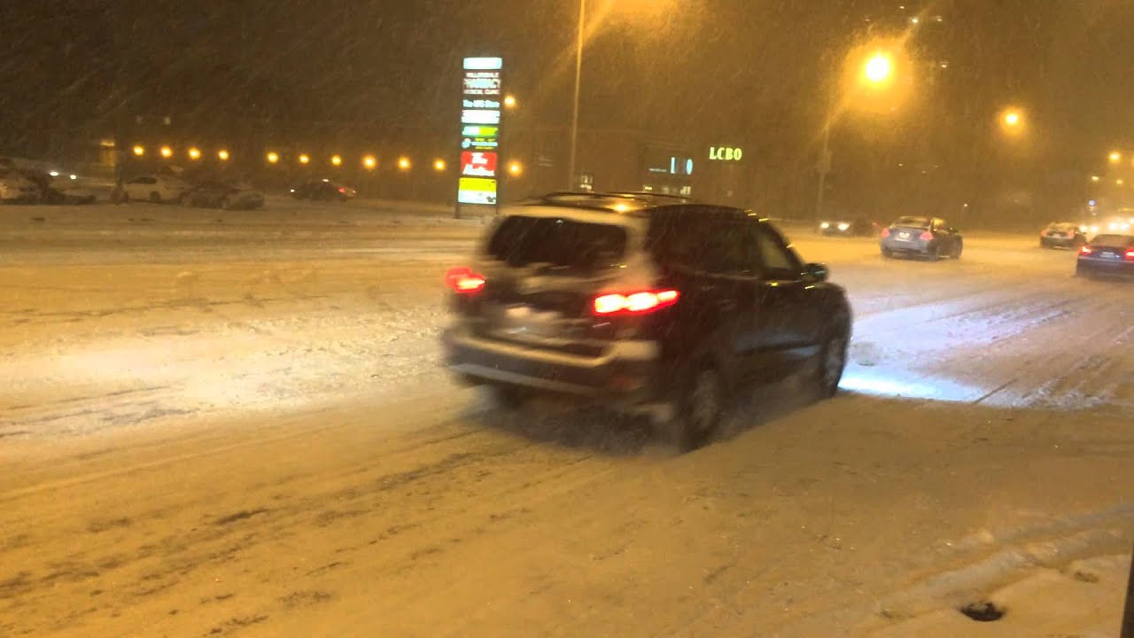 Snow, North York, Toronto 15 December 2013- HD - YouTube