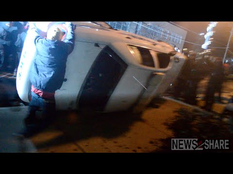 Police Car Smashed, Flipped, Burned in Ferguson - YouTube