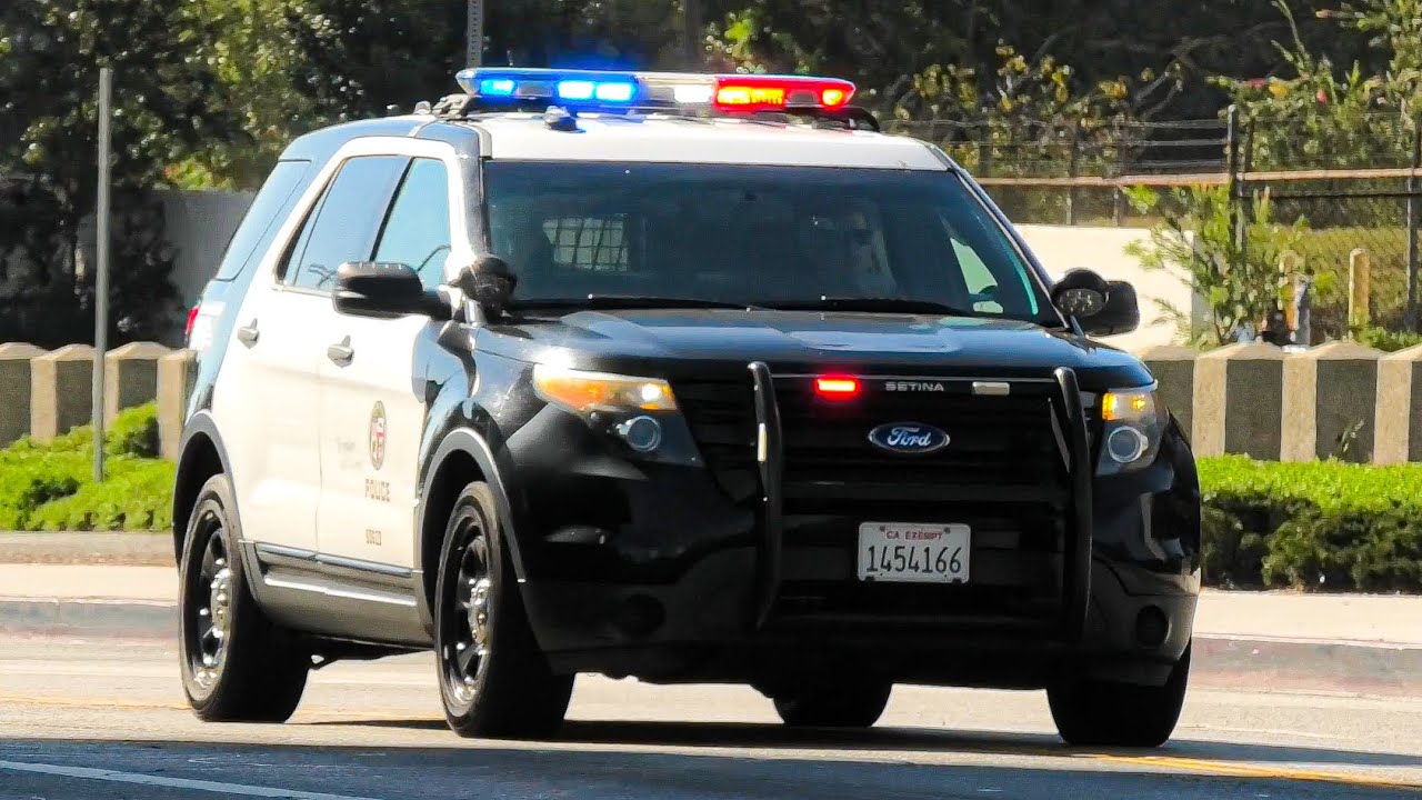 LAPD West LA Traffic Unit Responding - YouTube