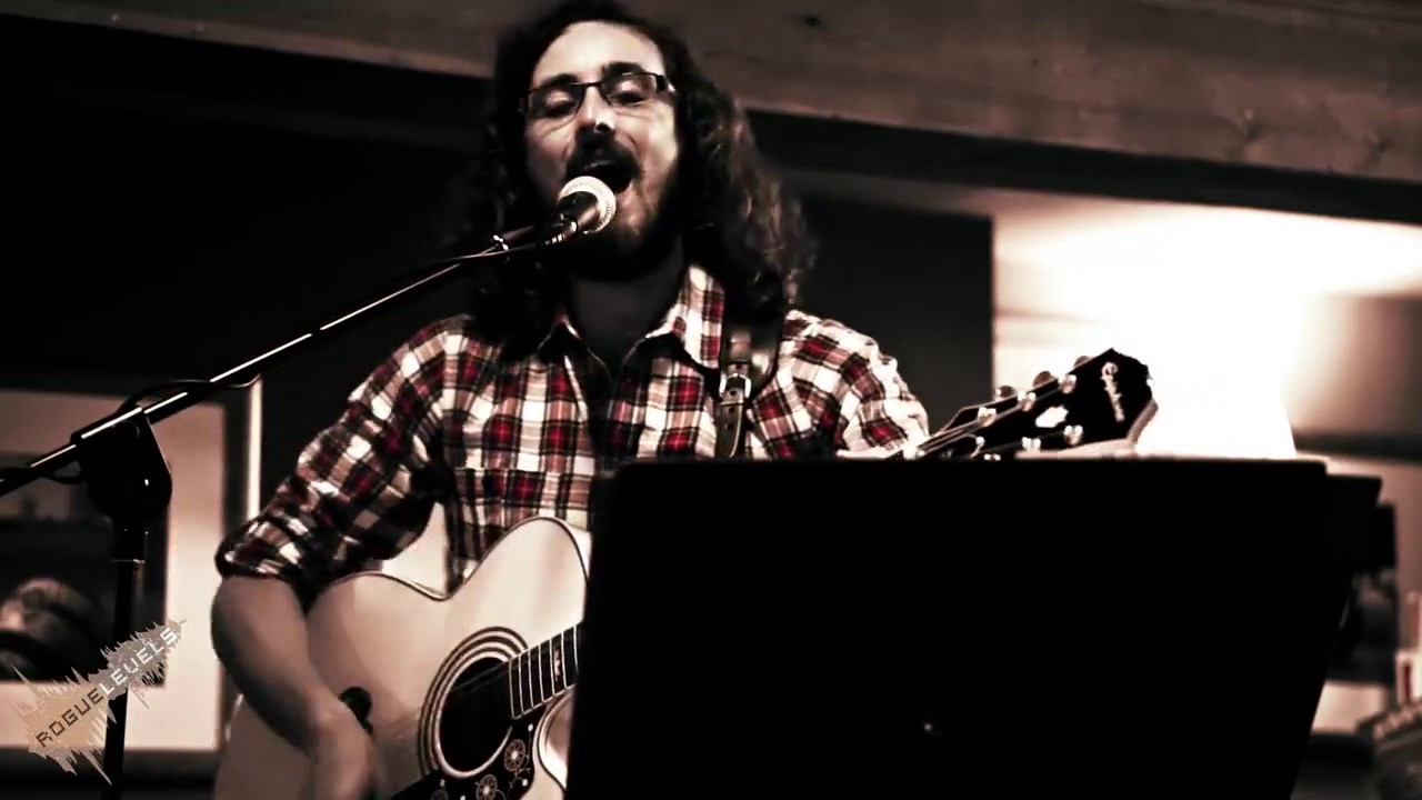 Tom Lucking roots acoustic evening - YouTube