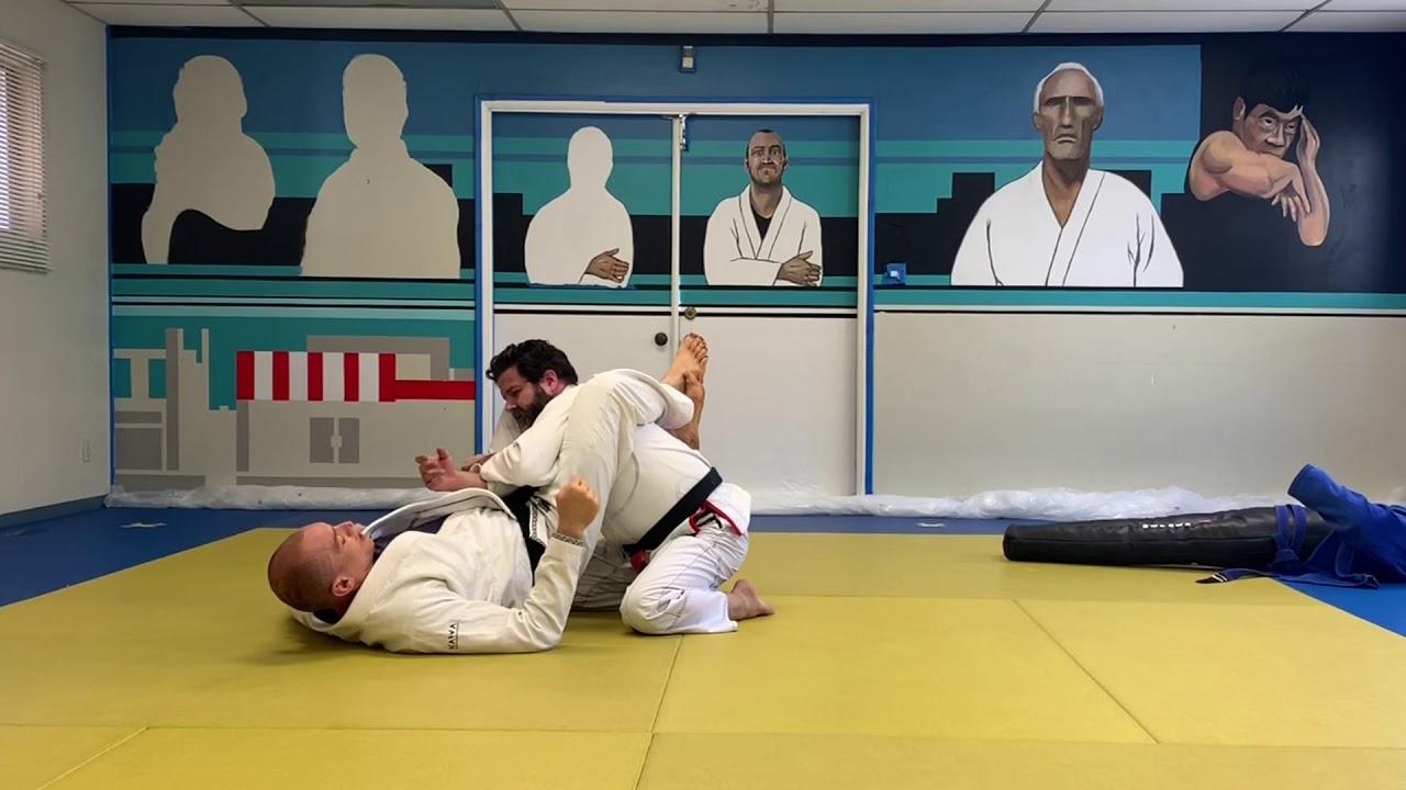 BJJ: Triple Attack from High Guard - YouTube