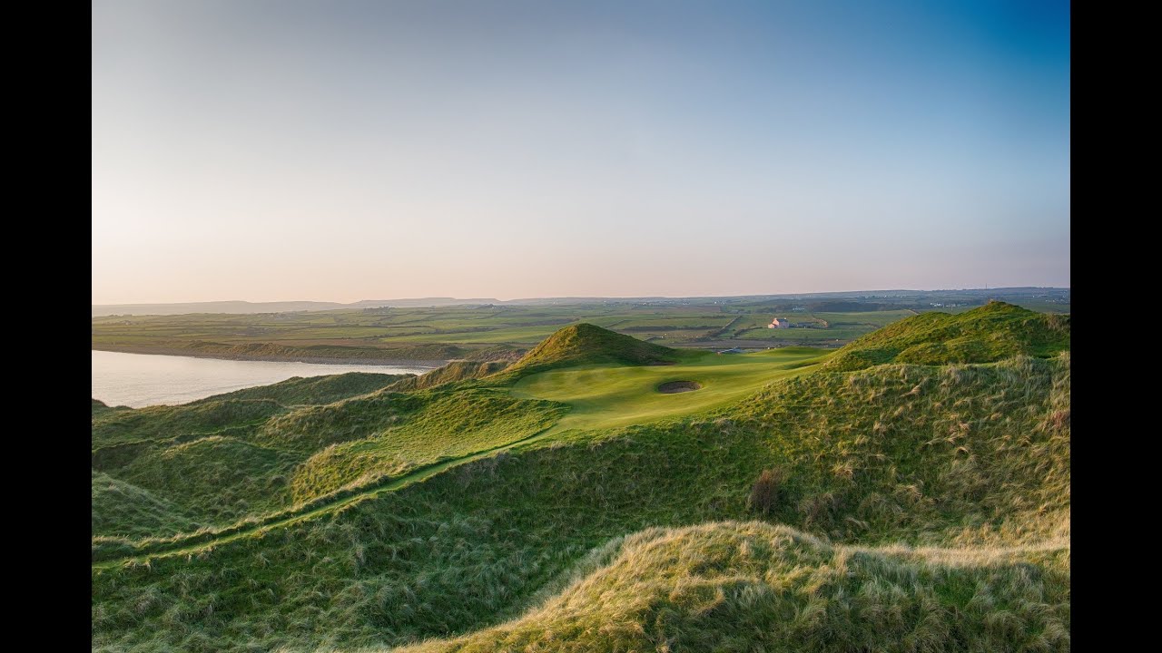 8th Hole "Crater" - YouTube