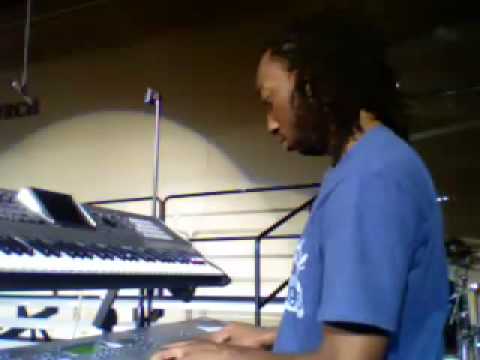 Philip Cornish playing Give Thanks - YouTube