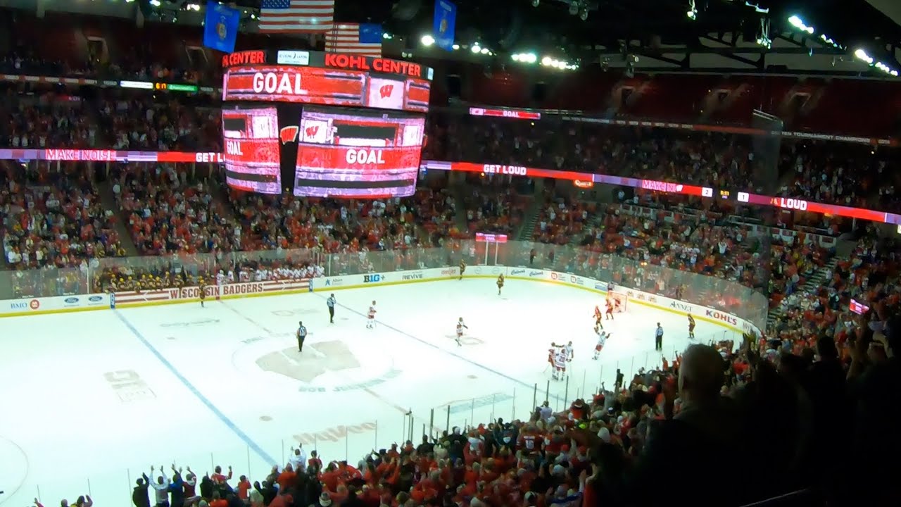 Wisconsin Badgers Hockey vs. Minnesota - Carson Bantle Goal - YouTube
