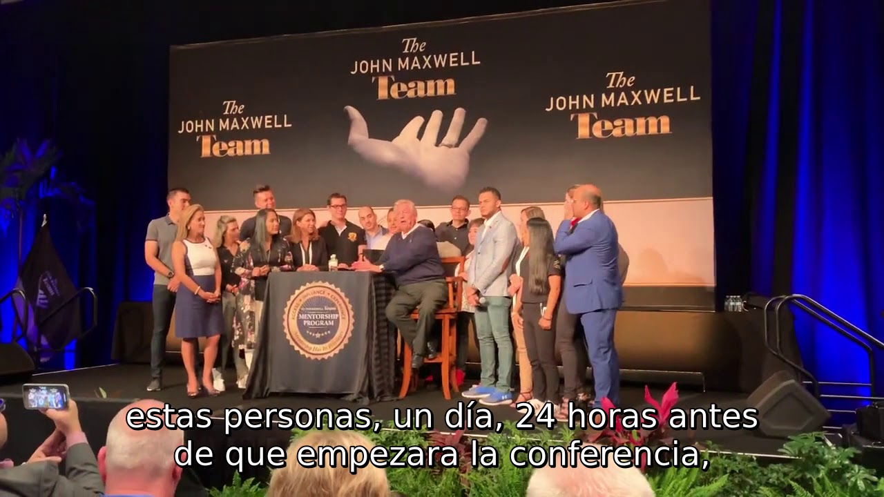 Detras de escena: minuto con Maxwell (Orlando, Florida Marzo 2019 ...