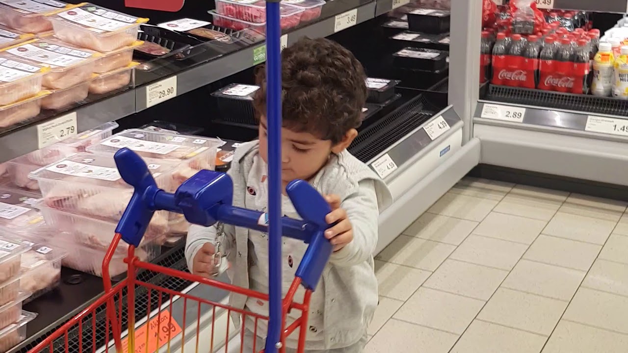 Qais Ghafari - YouTube