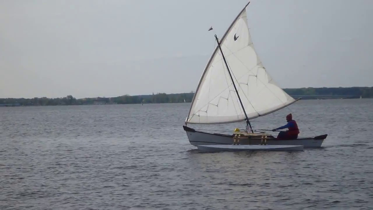 Pjoa LAGUNA playing with backwind - full sail - YouTube