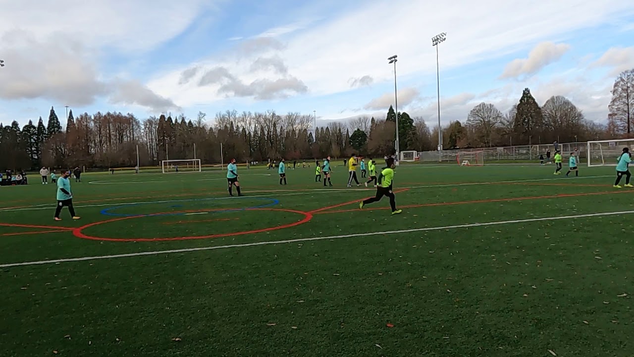 FC piamonte blue 2011vs 2010 - YouTube