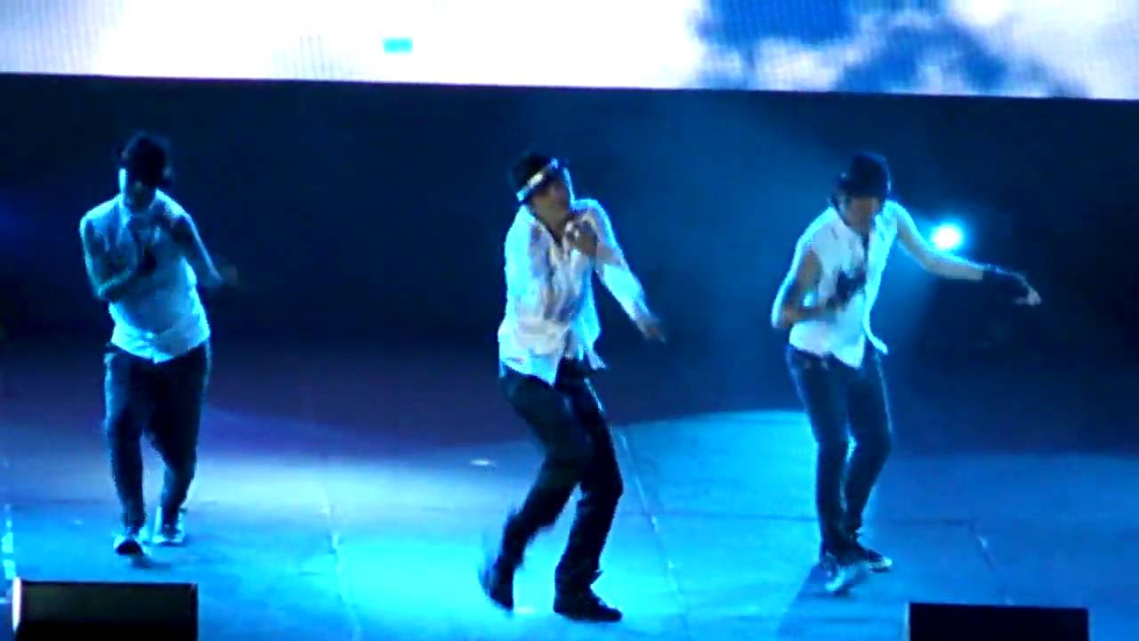 Soo Hyun & Dong Ho (UKISS) - Because of You (Ne Yo) @ Araneta 10.06.14 ...