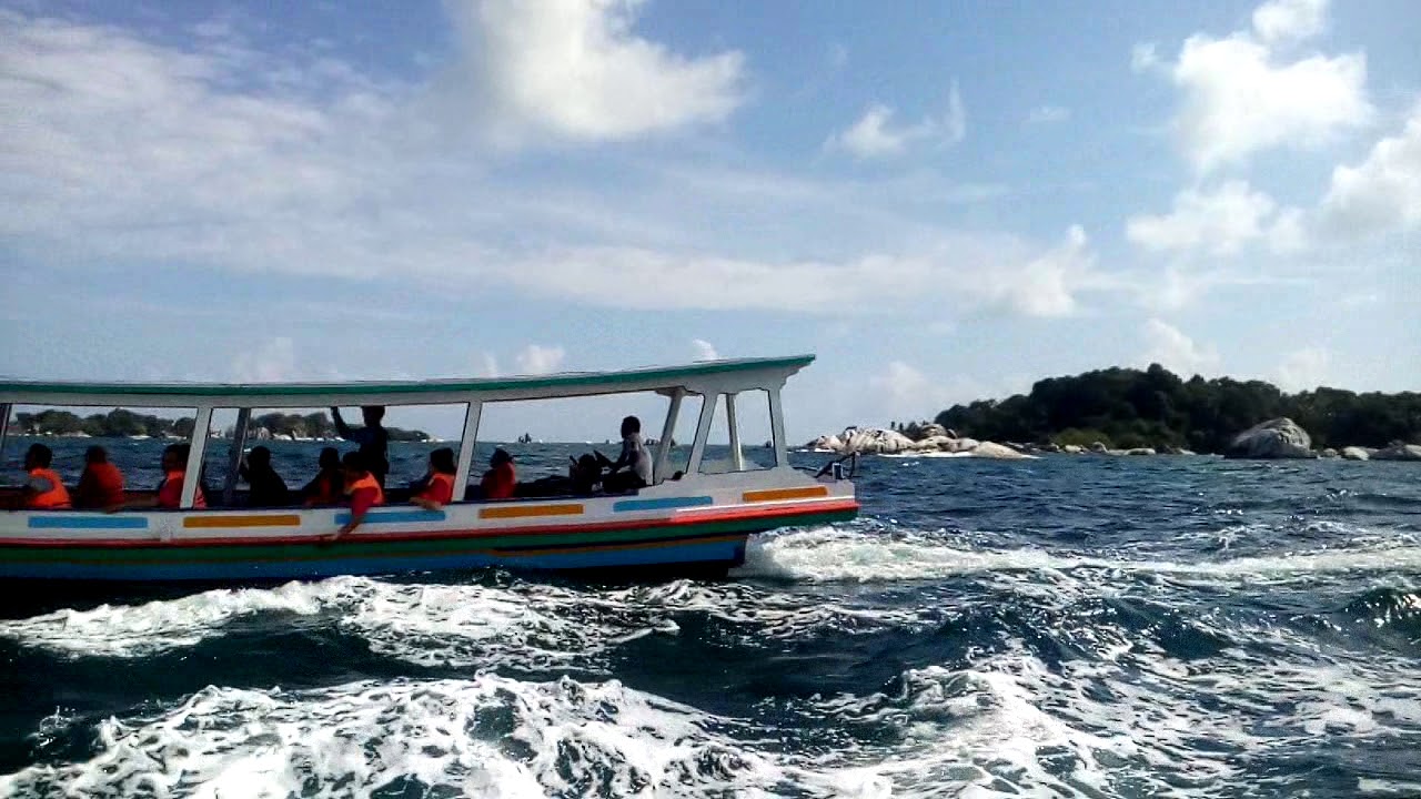 Belitung sewa perahu/boat hopping island..call 081949119737 - YouTube