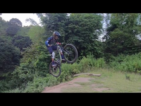How to Jump on step up | Step up Jump Session @ Dumaguete Bike Park w ...