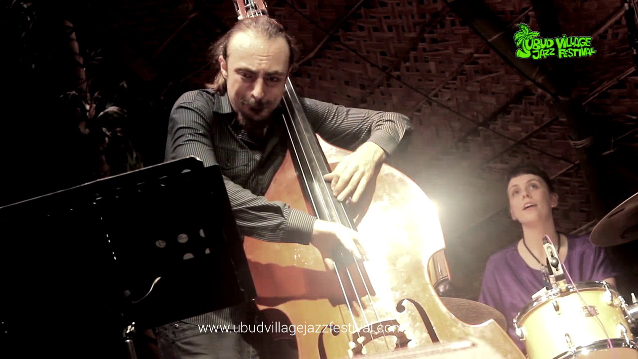 ADE ISHS TRIO - FLORENCE STREET - AT UBUD VILLAGE JAZZ FESTIVAL 2018 ...