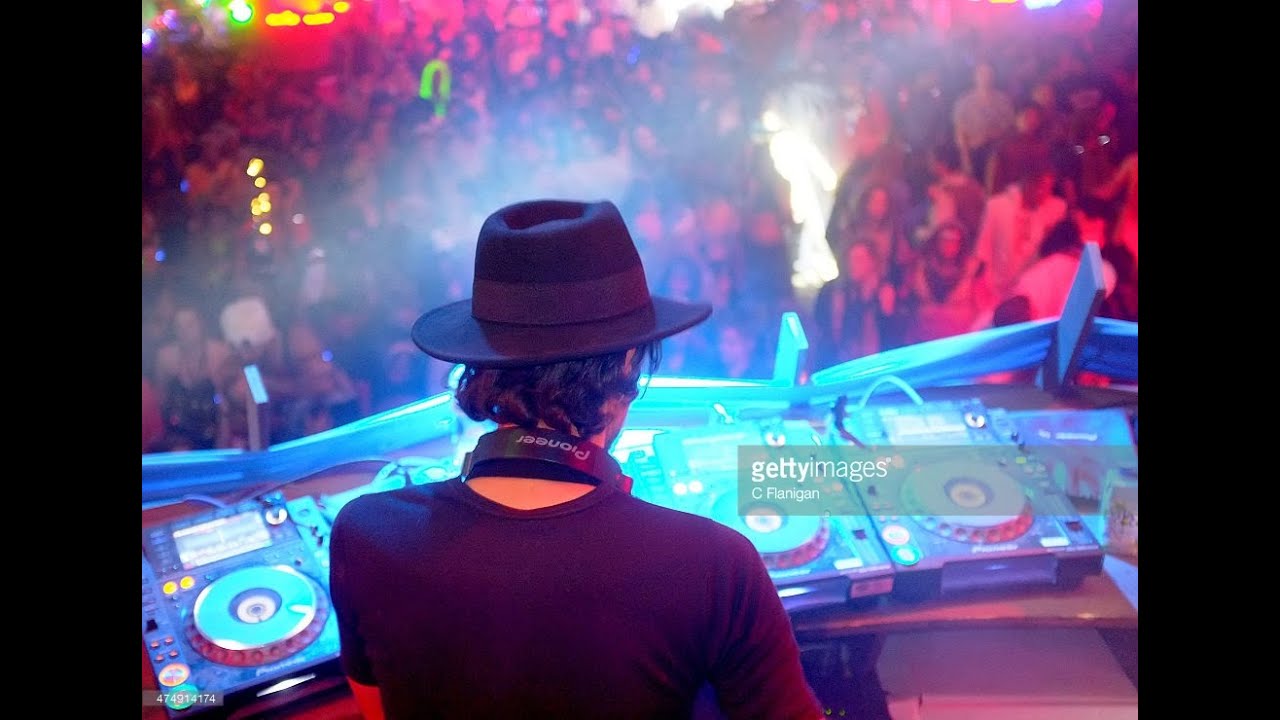 DANNY HOWELLS (live) @ Bedrock Resurrection, HEAVEN, London 04-05-2015 ...