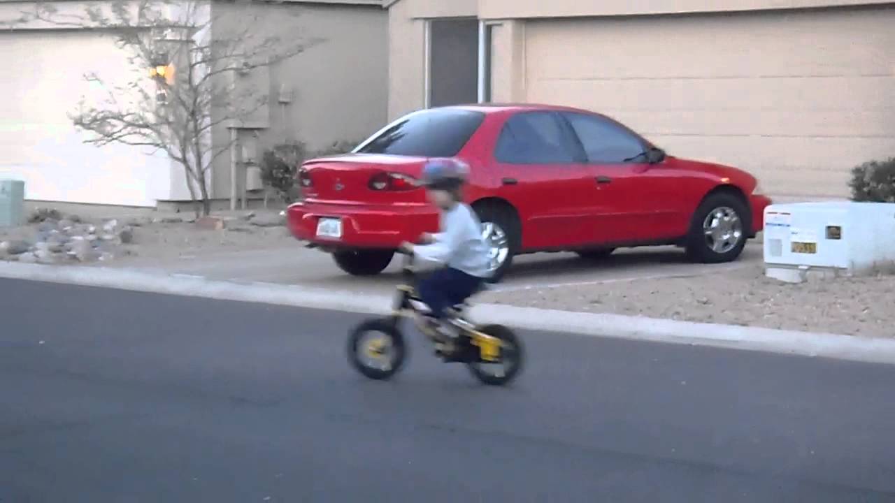 Danny Rizzo First Bike Ride - YouTube