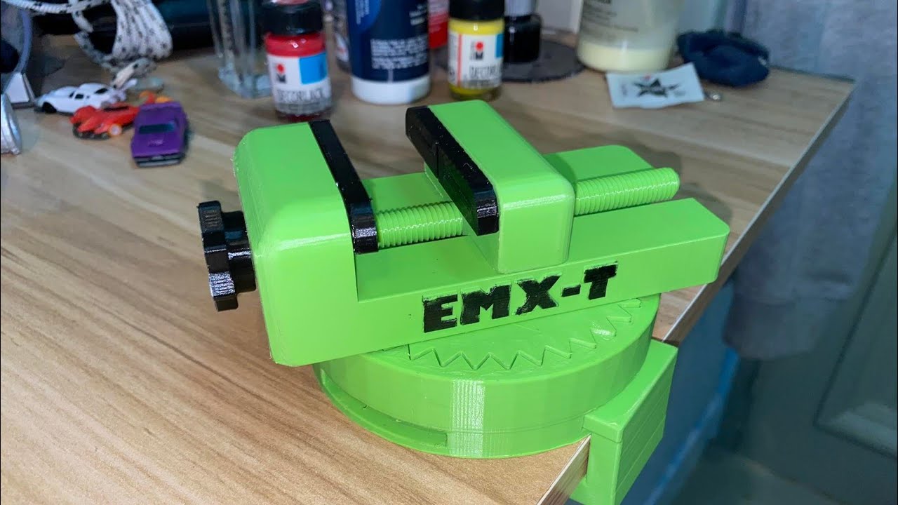 3D Printed Mini Desktop Vise - YouTube