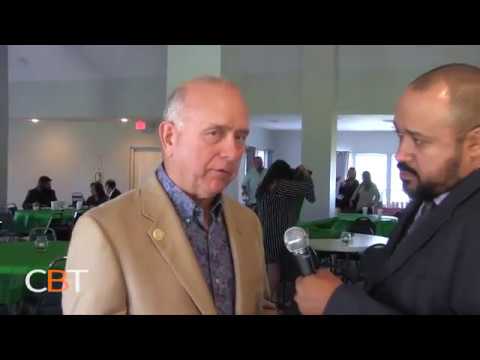 Mike Pusley Receives Award - YouTube