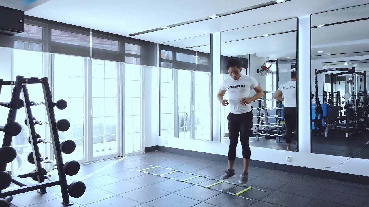 Lateral in out 2 feet jumps - YouTube