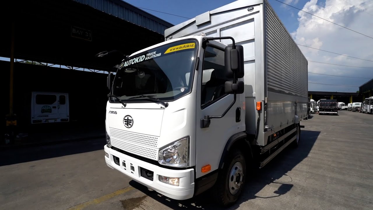 FAW MIGHTY ALUMINUM WING VAN 6W - YouTube