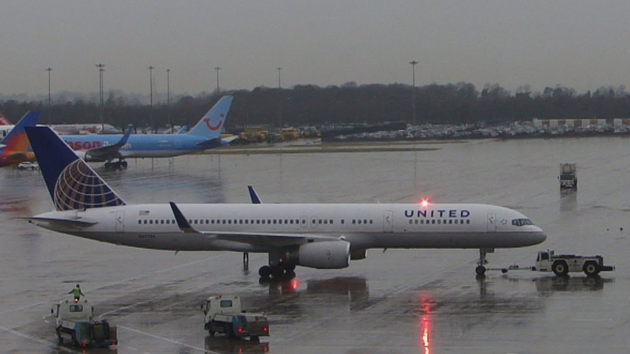 United Airlines B757-200 @ Manchester Airport - YouTube