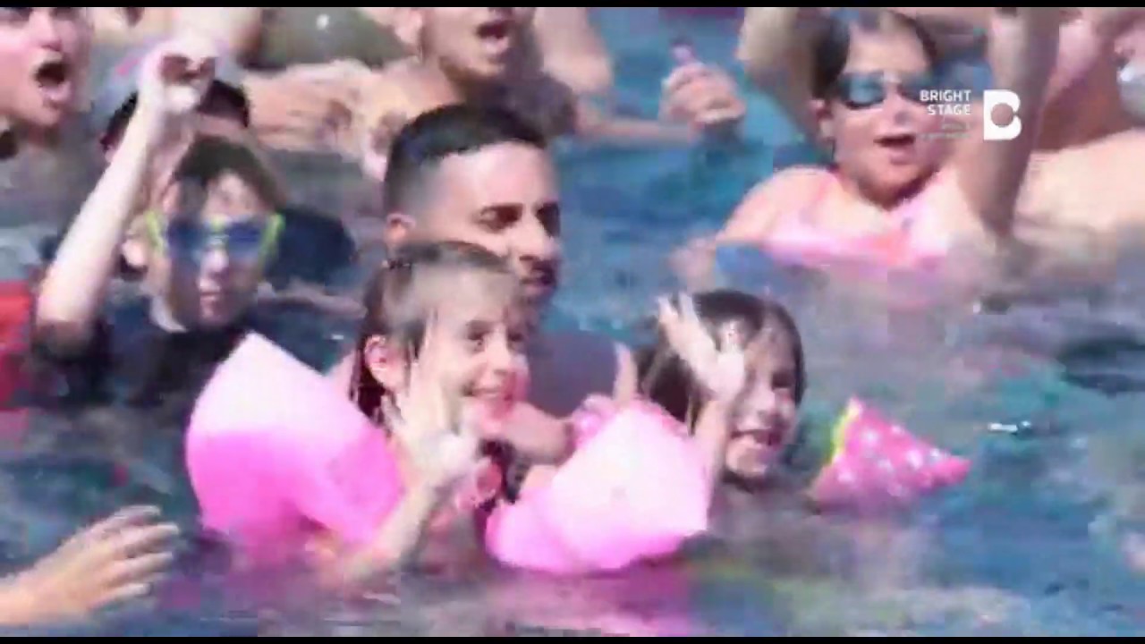 POOL PARTY - YouTube