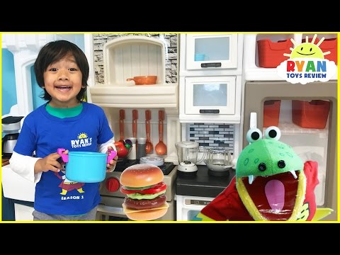 Pretend Play Food Toys Cooking Step2 Grand Luxe Kitchen Playtime velcro cutting fruits and vegetable