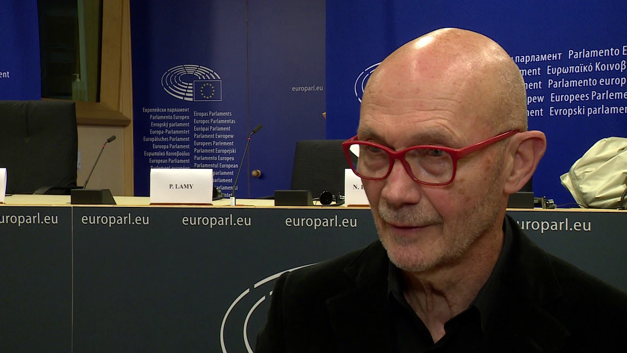 3 questions à Pascal Lamy - YouTube