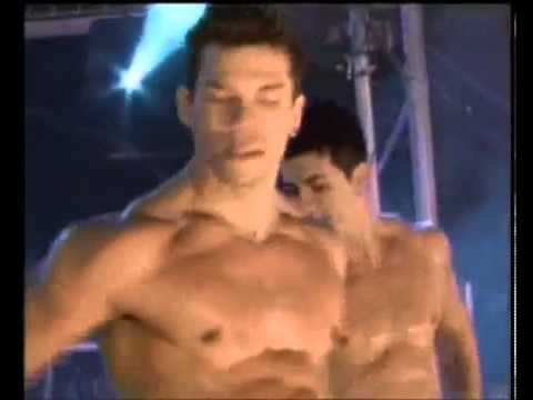 18  Amor Dividido   Calcinha Preta em Caruarú