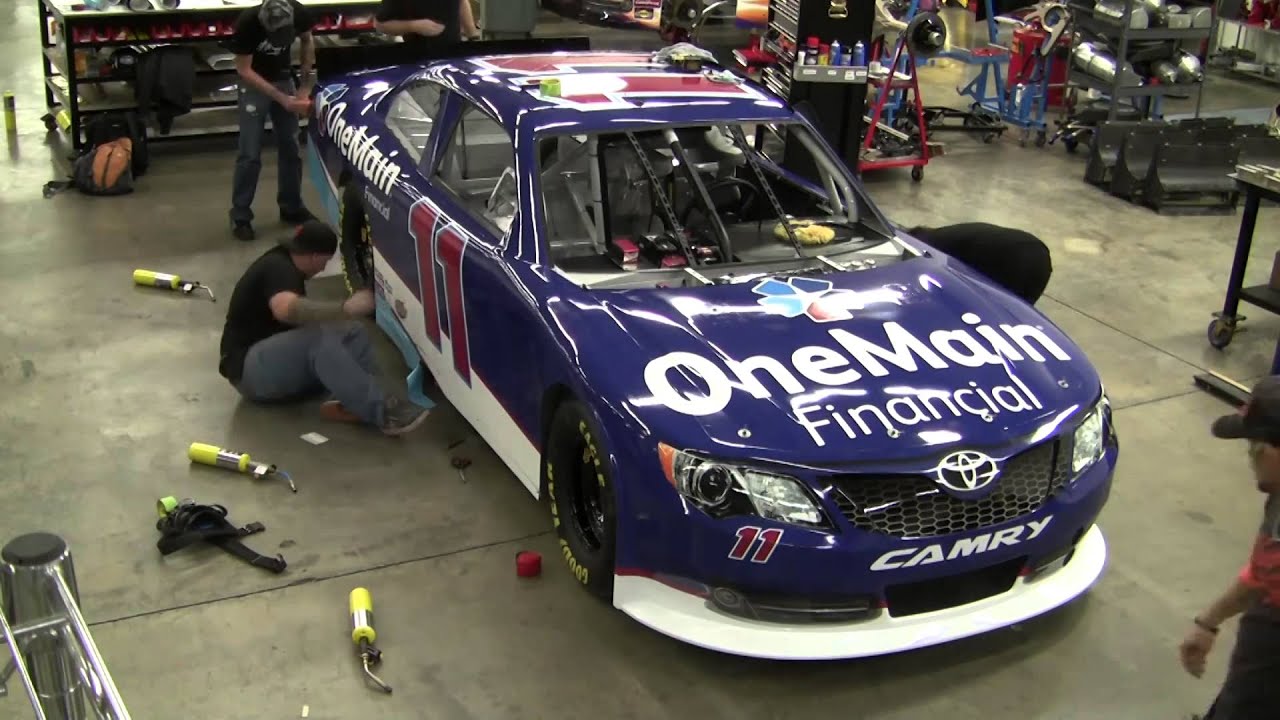 OneMain Financial NASCAR Car Wrap - YouTube