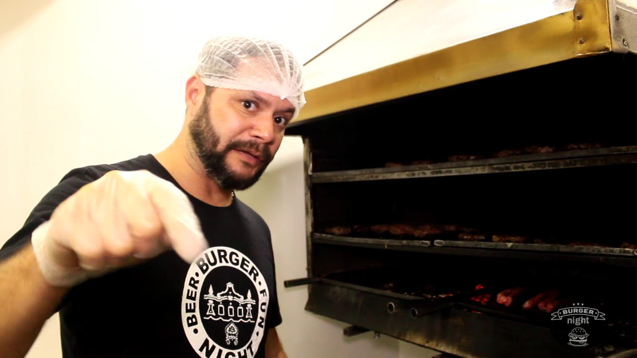 Julian Rocha apresenta novo sanduíche do Burger Night - YouTube