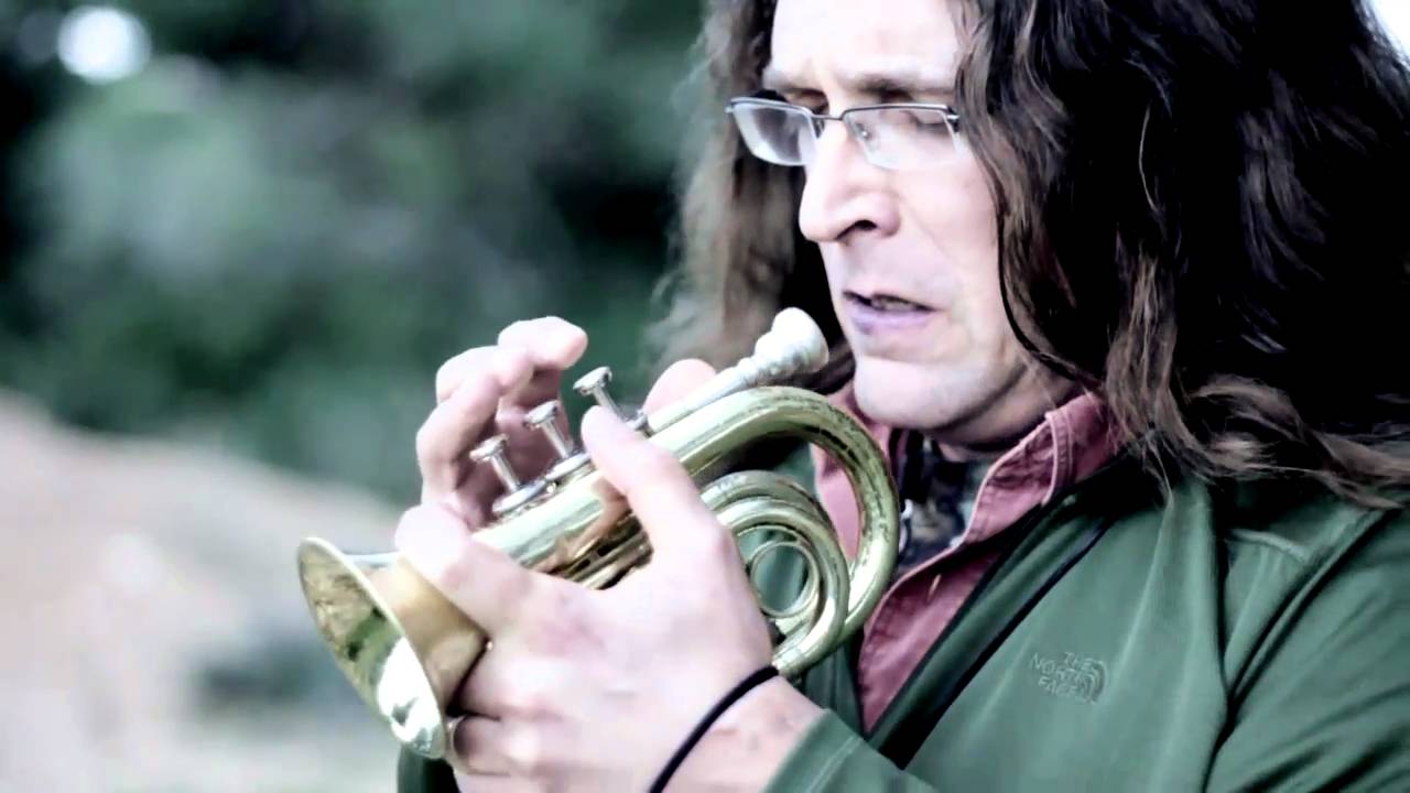 AC blows Luis Armstrong - YouTube