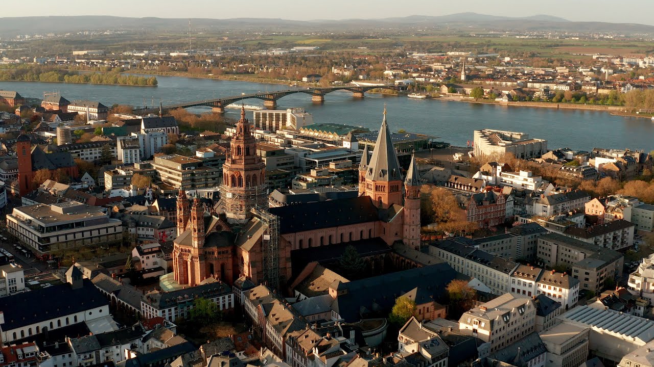 I felt in love with the City of Mainz 😍 - a Love story in 4K (Summer ...