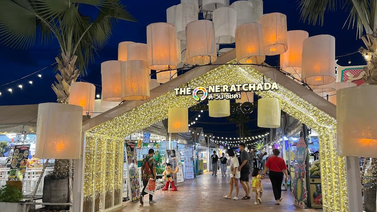 The One Ratchada Night Market In BANGKOK - YouTube