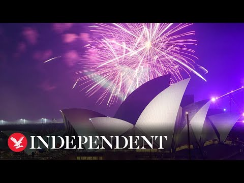 Watch again: Sydney celebrates the New Year with fireworks display ...