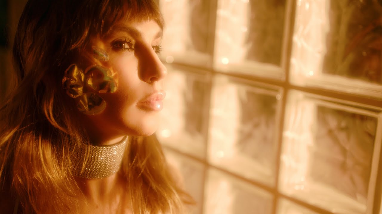 CORINA X GENEVA - SUPERSTAR (Official Video) - YouTube