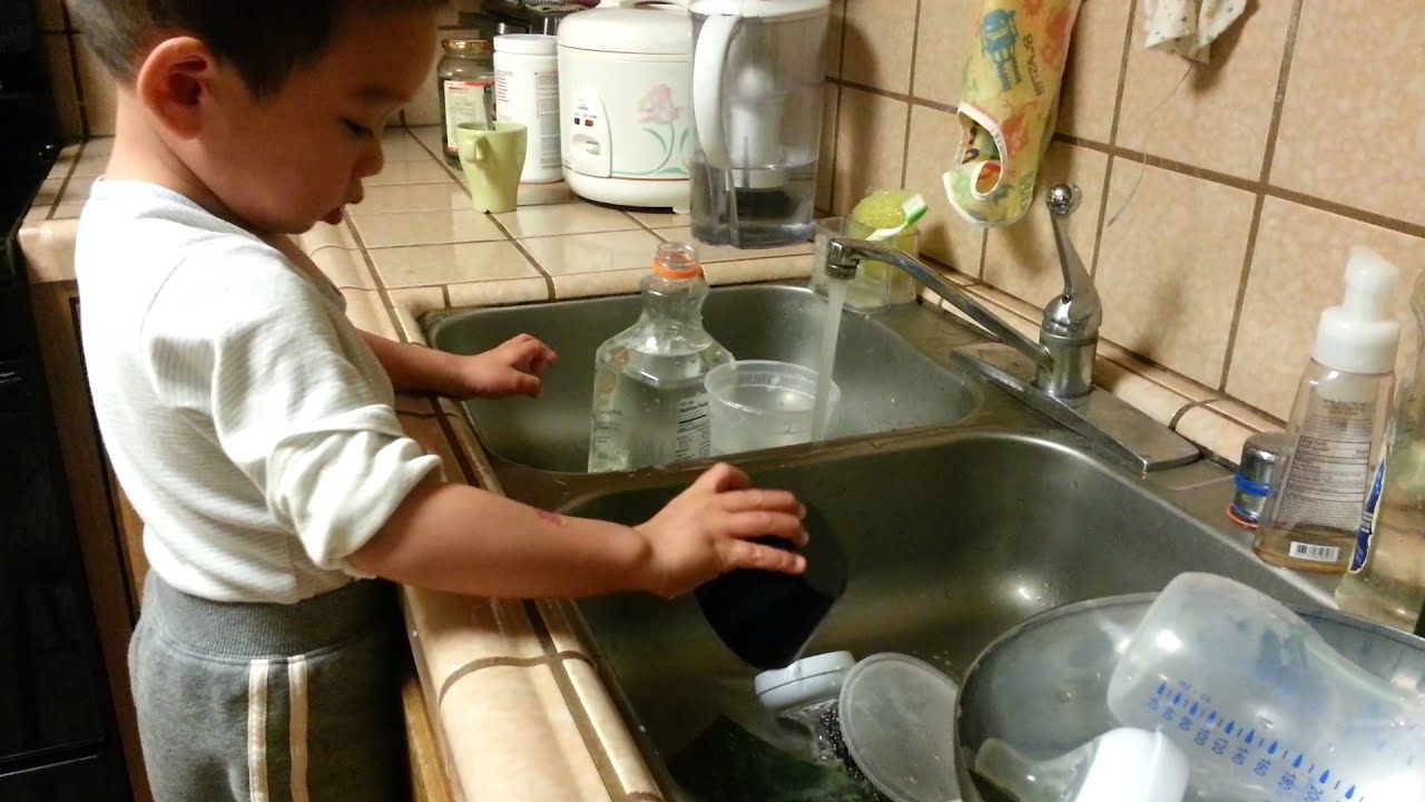 Washing dishes - YouTube