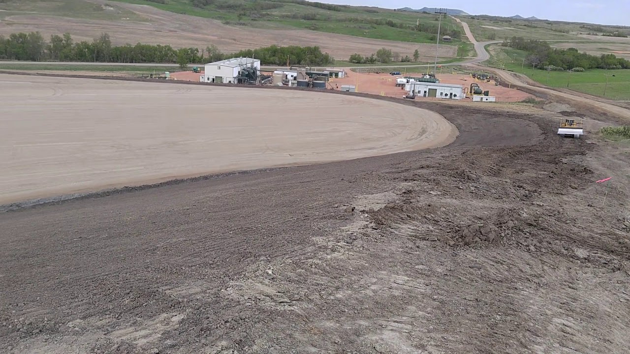 Huge oil field compressor station - YouTube