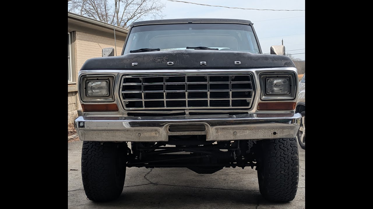 Startup and Walkaround of The Great Pumpkin Cummins Bronco - YouTube