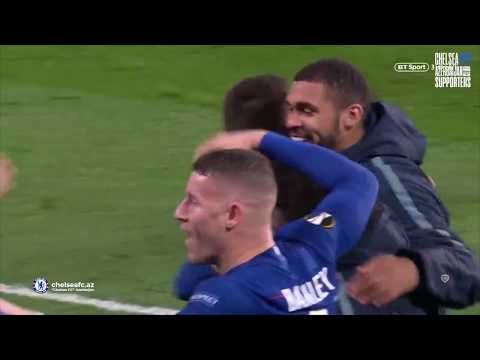 Essien'lə çiyin-çiyinə!