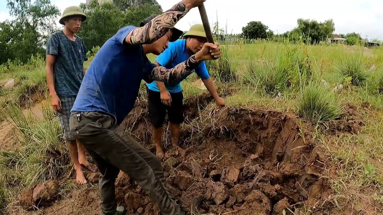 KING PYTHON82 | Use Snake Detector To Catch 1000s Of Snakes That Lay ...