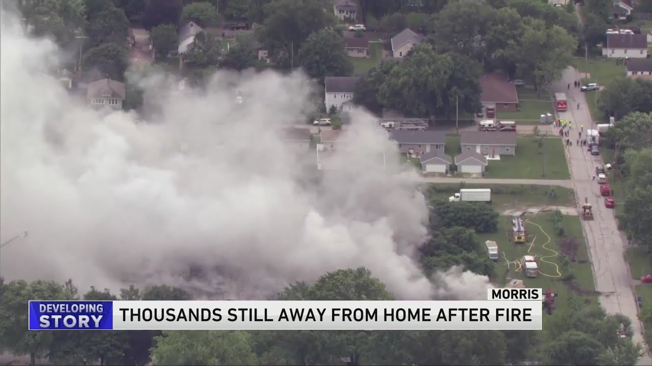 Thousands displaced after Morris fire prompts evacuation - YouTube
