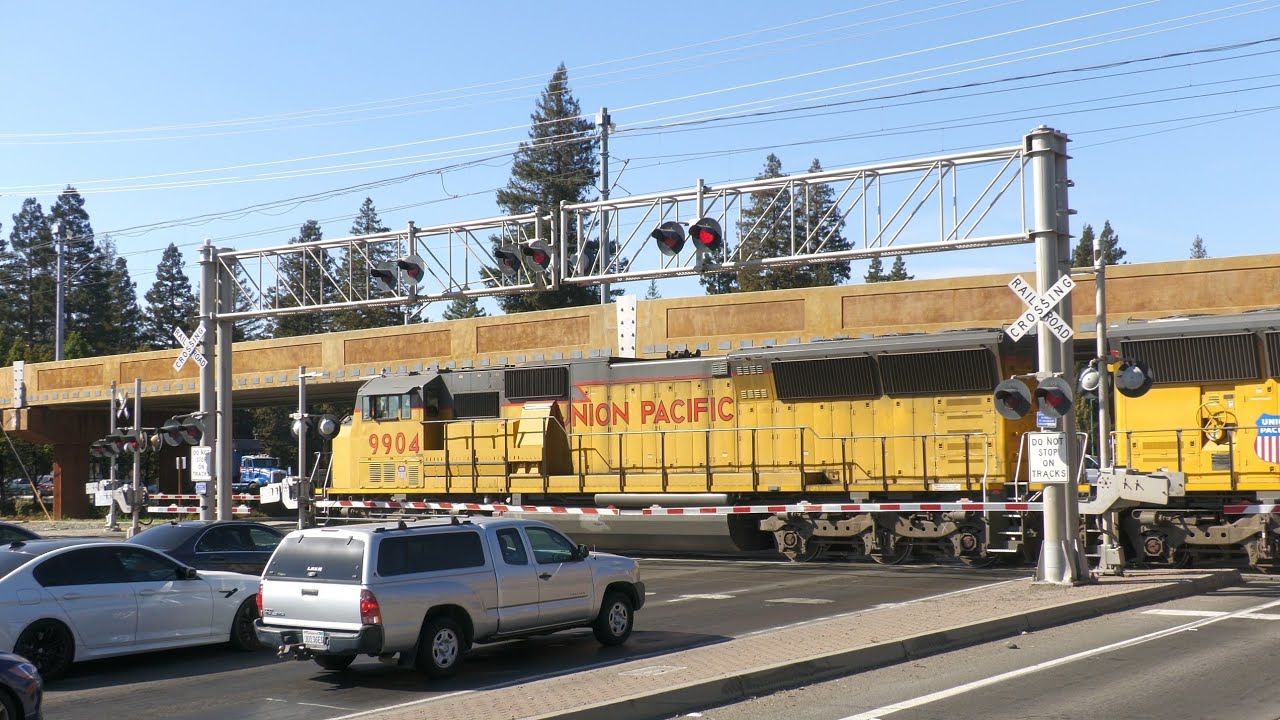 UP 9904 Rocklin Rocket Local - S Watt Ave. Railroad Crossing ...