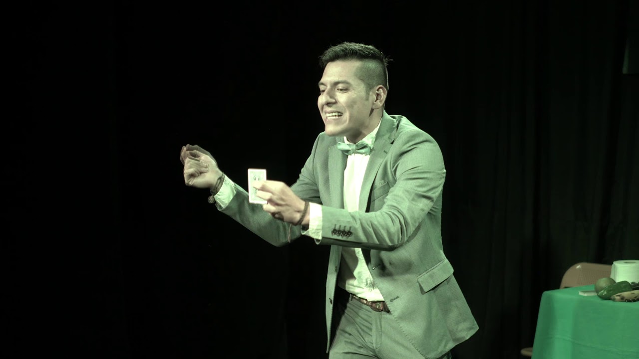 André mas alla de la magia - YouTube